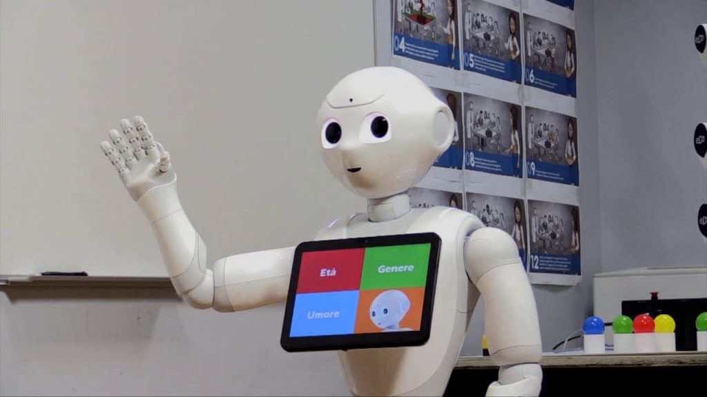 Robot che pensa ad alta voce: il progetto arriva proprio dall'Italia