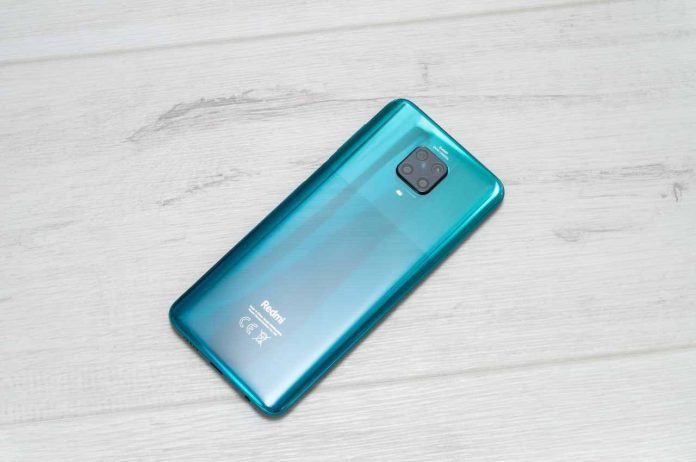 RedMI, il nuovo smartphone è low cost: fotocamera da 50 Megapixel